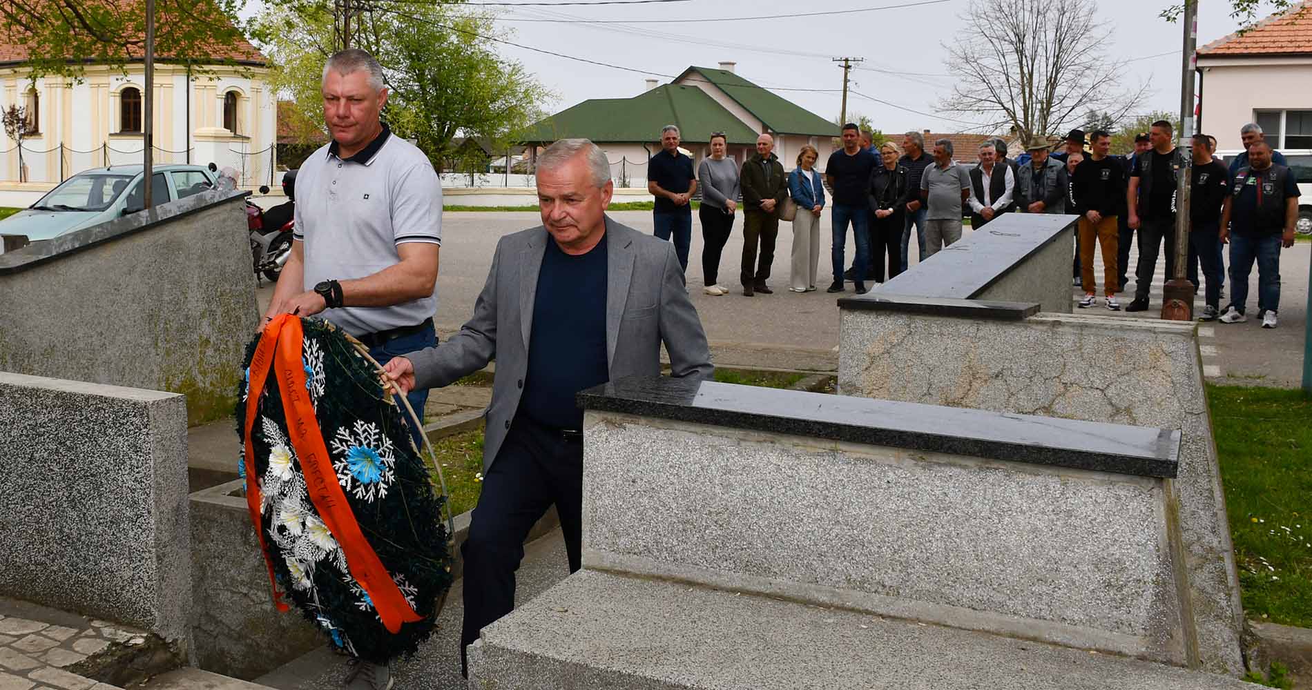 Brestač proslavio seosku slavu - Sremske Novine